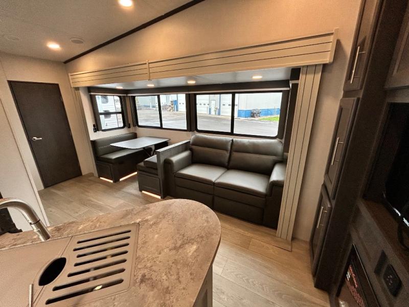 New 2025 Keystone RV Cougar Half-Ton 32BHS Fifth Wheel at Dick's RV ...