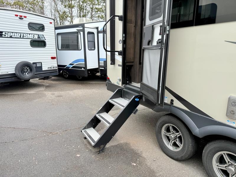 Used 2021 Forest River RV Flagstaff Micro Lite 22FBS Travel Trailer at ...