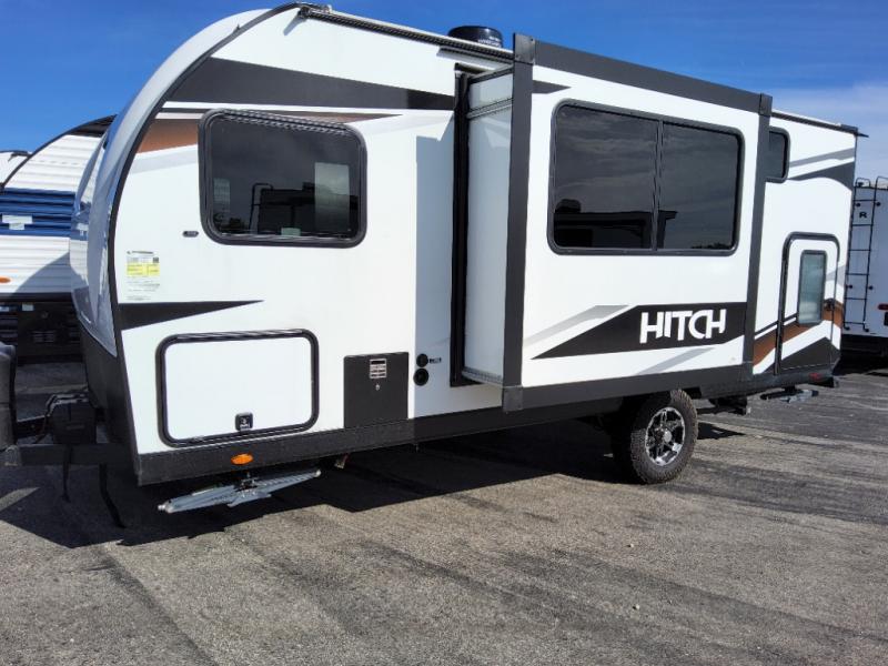 Used 2023 Cruiser Hitch 18BHS Travel Trailer at Markquart RV Burlington ...