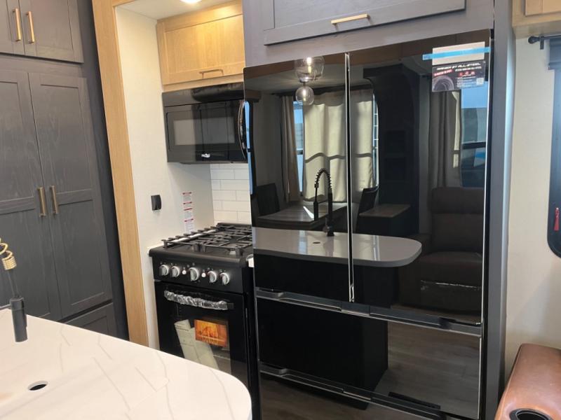 New 2025 Heartland Cyclone 4014C Toy Hauler Fifth Wheel at Markquart RV ...