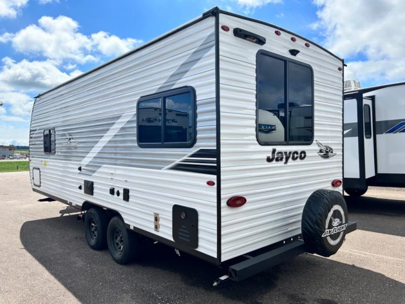 New 2025 Jayco Jay Flight SLX 210QB Travel Trailer at Willies RV ...