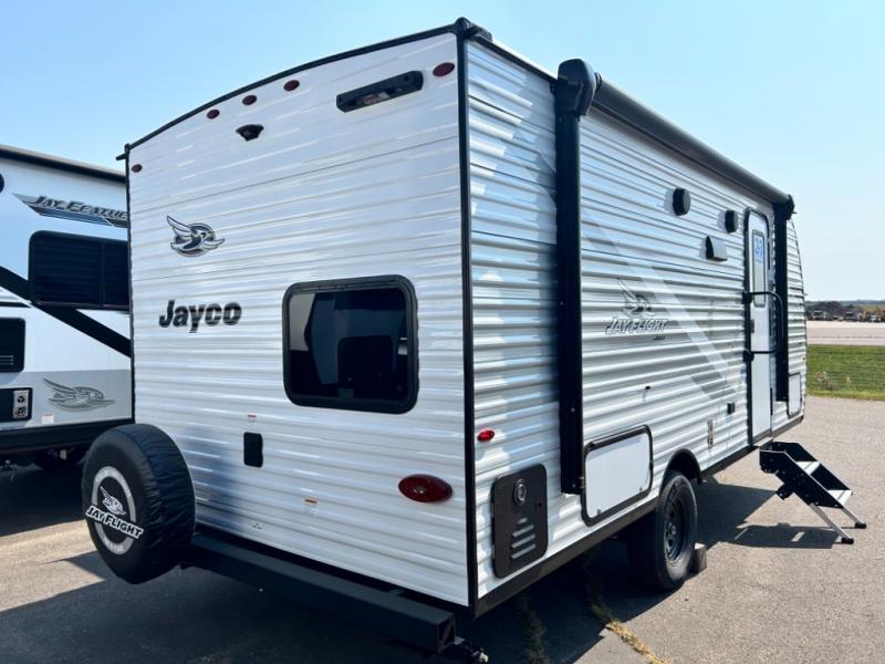 New 2025 Jayco Jay Flight SLX 197MB Travel Trailer at Willies RV ...