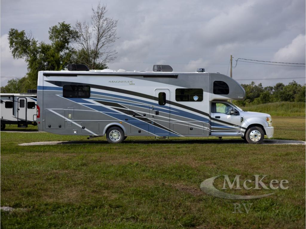 New 2024 Thor Motor Coach Magnitude LV35 Motor Home Super C - Diesel at ...