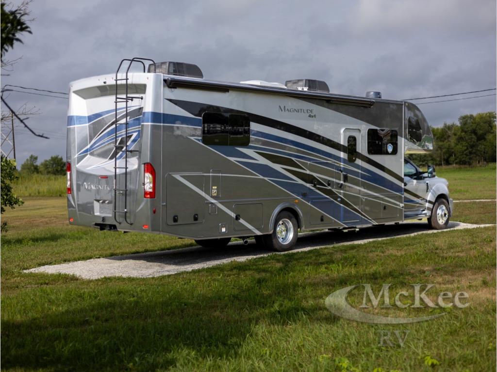 New 2024 Thor Motor Coach Magnitude LV35 Motor Home Super C - Diesel at ...
