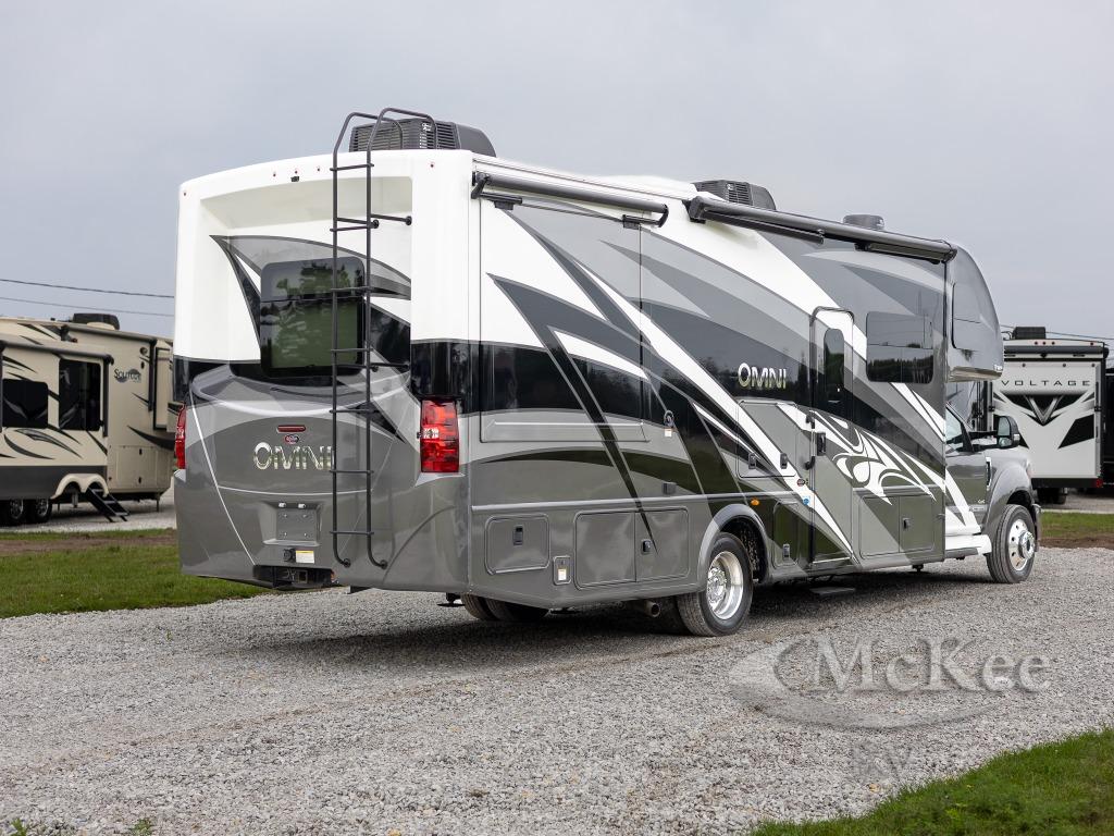 Used 2021 Thor Motor Coach Omni XG32 Motor Home Class C - Diesel at ...