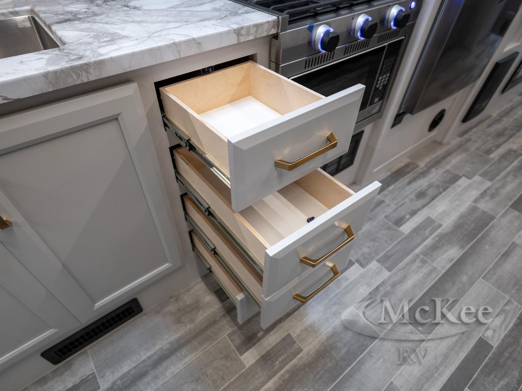 New 2025 Holiday Rambler Incline 27U Motor Home Class C at McKee RV ...