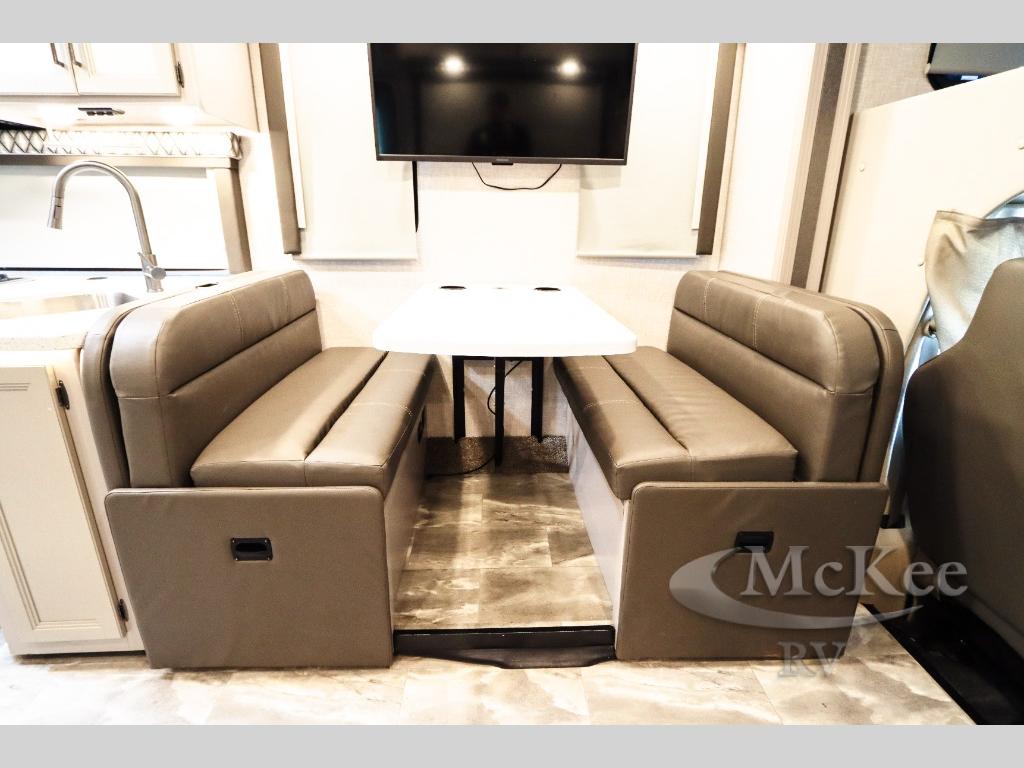 Used 2023 Thor Motor Coach Quantum LF31 Motor Home Class C at McKee RV ...