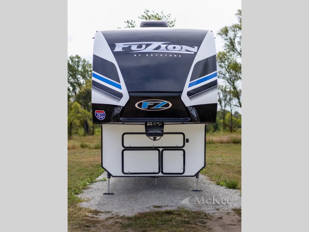 Used 2022 Keystone RV Fuzion 429 Toy Hauler Fifth Wheel at McKee RV ...