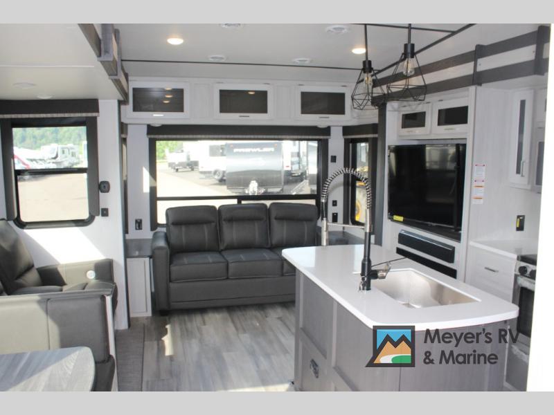 New 2022 Keystone RV Sprinter Limited 3590LFT Fifth Wheel at ...