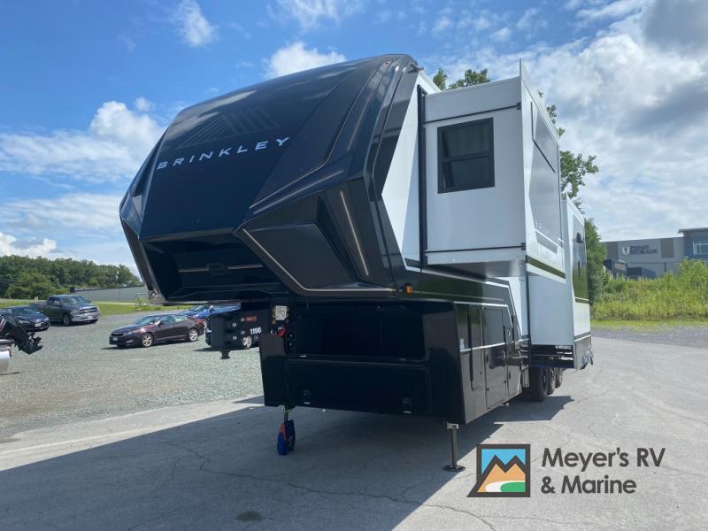 New 2025 Brinkley Model G 3500 Toy Hauler Fifth Wheel at meyersrvsuperstores | Branchville, NJ ...