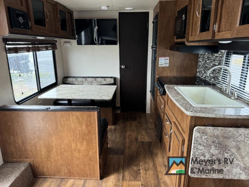 Used 2018 Forest River RV Wildwood X-Lite 241QBXL Travel Trailer at ...
