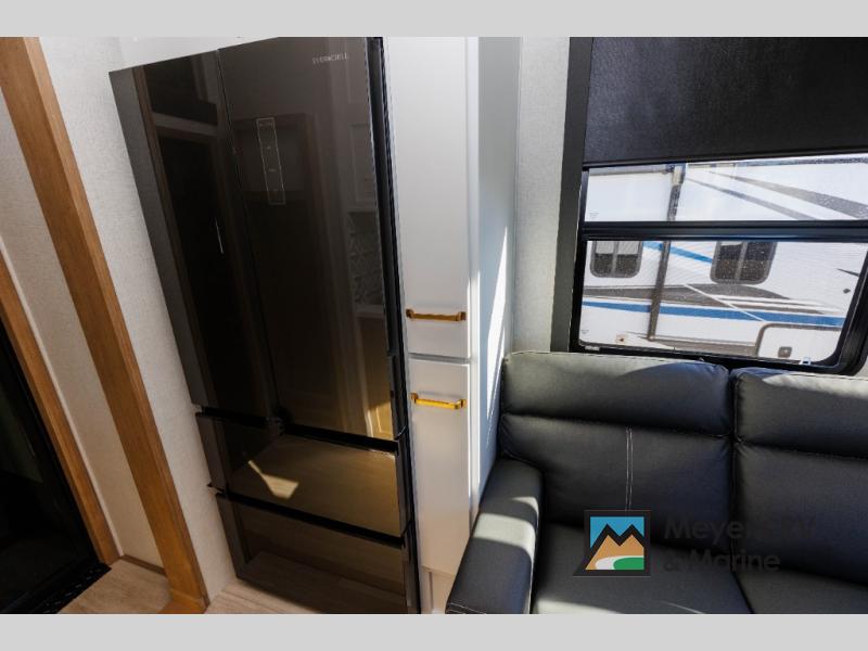 New 2025 Keystone RV Raptor 424 Toy Hauler Fifth Wheel at ...