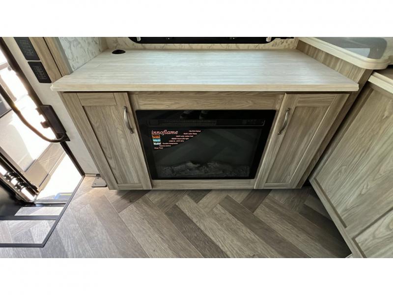 New 2025 Winnebago Adventurer 36Z Motor Home Class A at Michael Hohl RV | Carson City, NV | #W25005