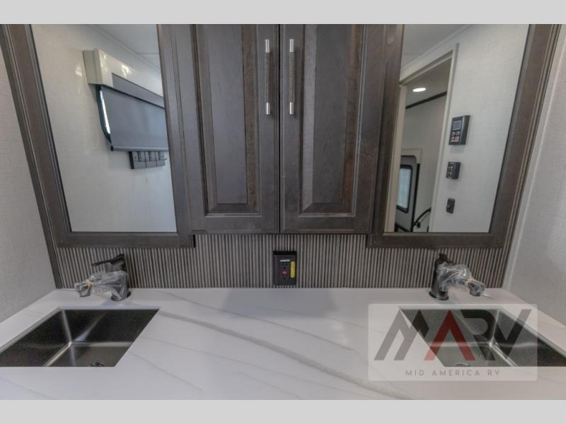 New 2025 Keystone RV Alpine 3303CK Fifth Wheel at Mid America RV ...