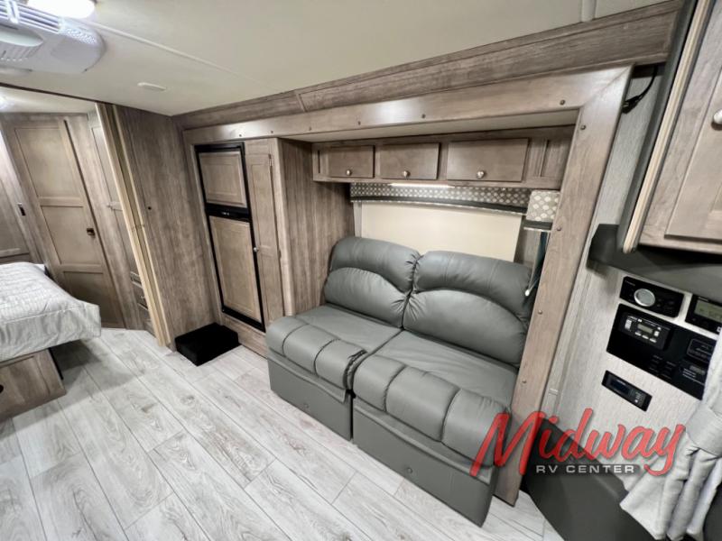 Used 2023 Phoenix USA Phoenix Cruiser 2351D Motor Home Class B+ at ...