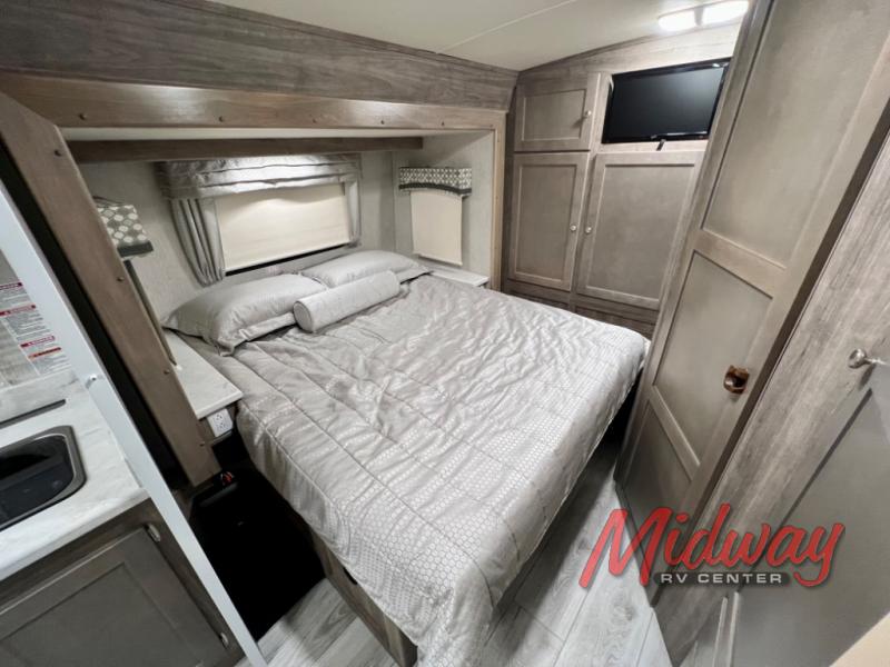 Used 2023 Phoenix USA Phoenix Cruiser 2351D Motor Home Class B+ at ...