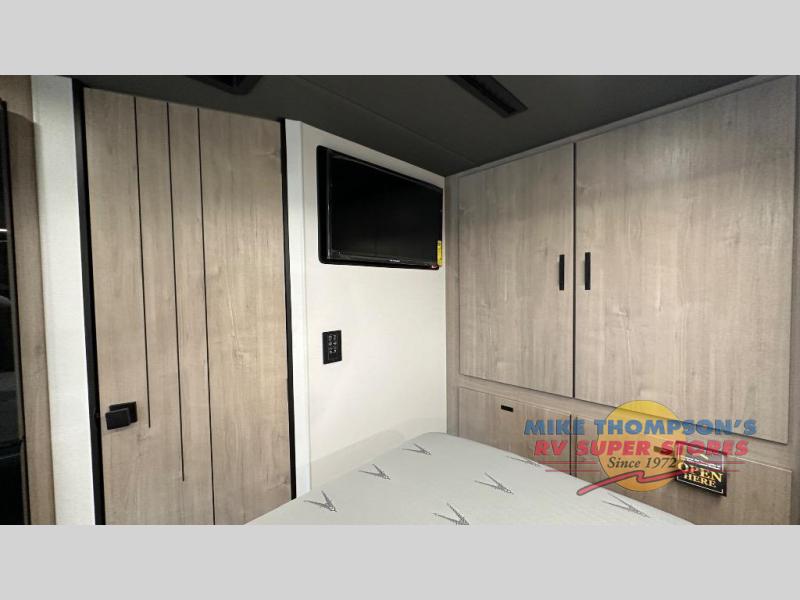 New 2025 Grand Design Lineage 25FW Motor Home Class C - Diesel at Mike Thompson's RV | Santa Fe ...