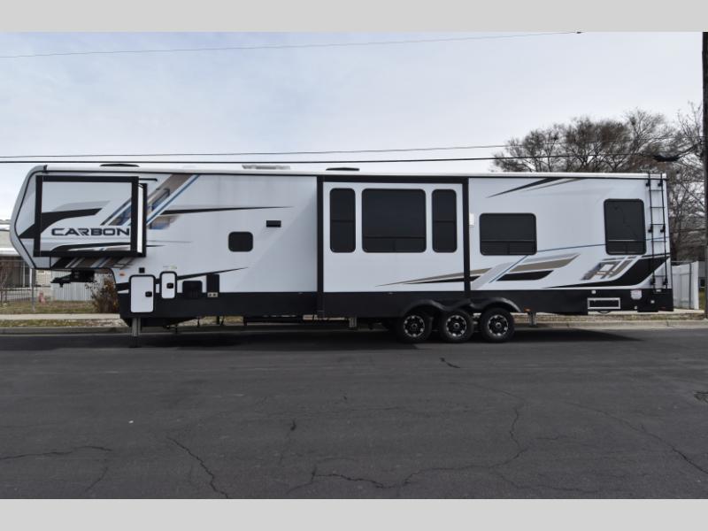 New 2023 Keystone RV Carbon 418 Toy Hauler Fifth Wheel at Motor ...