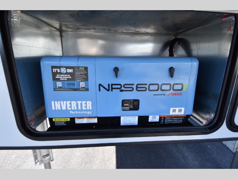 New 2025 Eclipse Attitude Diamond Series 39A15G Toy Hauler Fifth Wheel ...