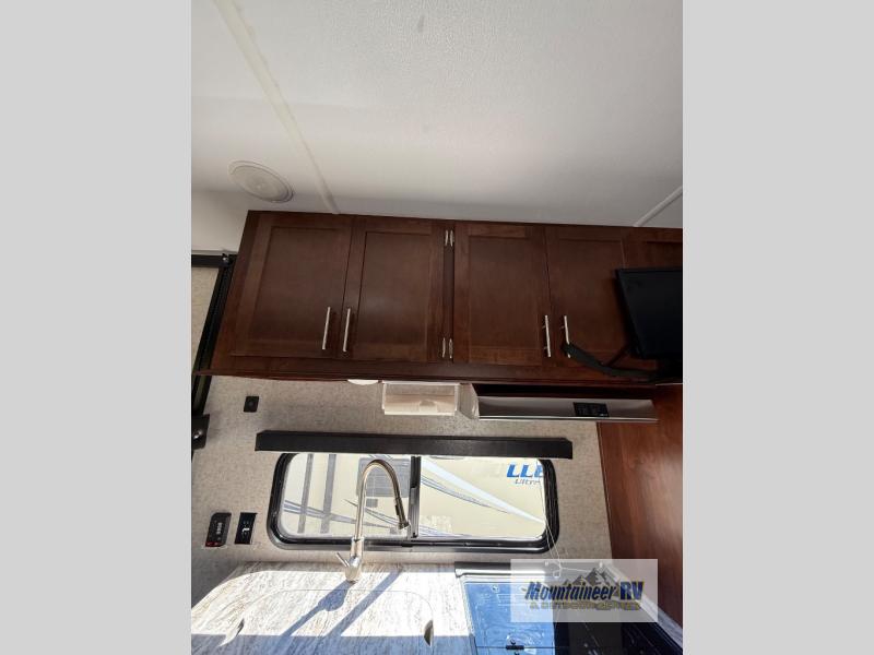 Used 2019 Forest River RV Vengeance Rogue 25v Toy Hauler Travel Trailer ...