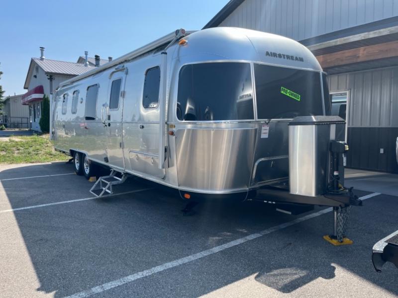 Used 2021 Airstream Classic 33FB Twin Travel Trailer at Airstream of ...