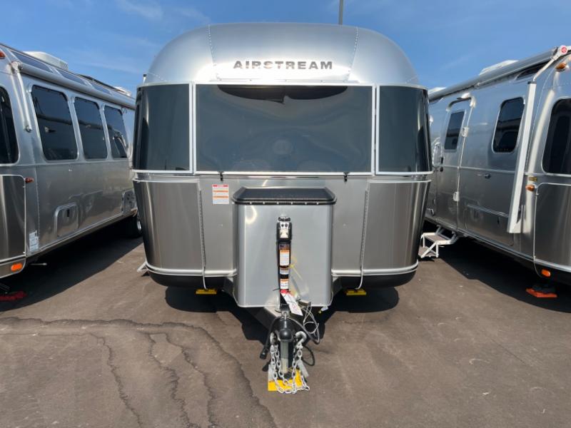 New 2025 Airstream Classic 30RB Travel Trailer at Airstream of Northern ...