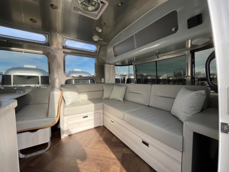 New 2025 Airstream International 30RB Twin Travel Trailer at Nature ...