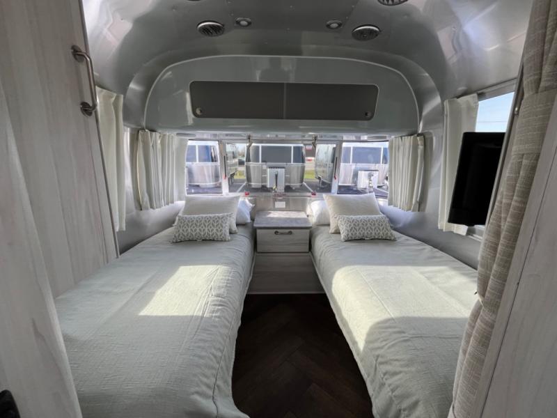 New 2025 Airstream International 30RB Twin Travel Trailer at Nature ...
