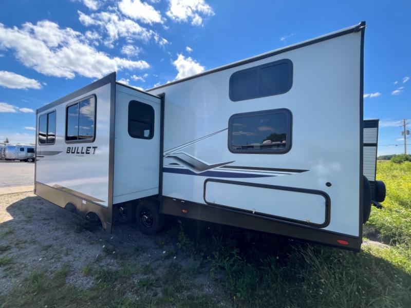 New 2025 Keystone RV Bullet Classic 2840QB Travel Trailer at Nature ...
