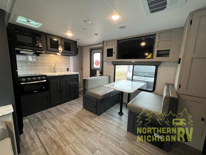 New 2024 Coachmen RV Apex Ultra-Lite 256BHS Travel Trailer at Northern ...