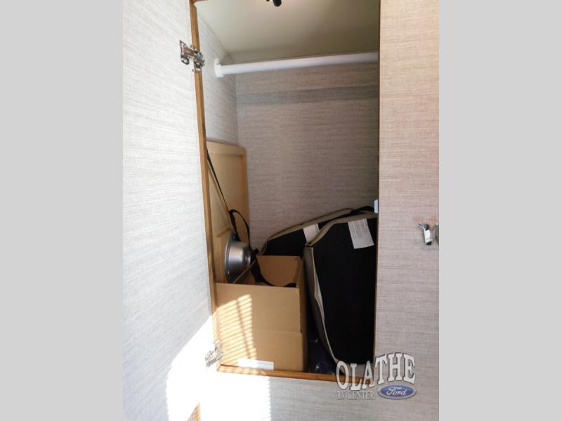 New 2024 Winnebago View 24D Motor Home Class C - Diesel at Olathe Ford ...