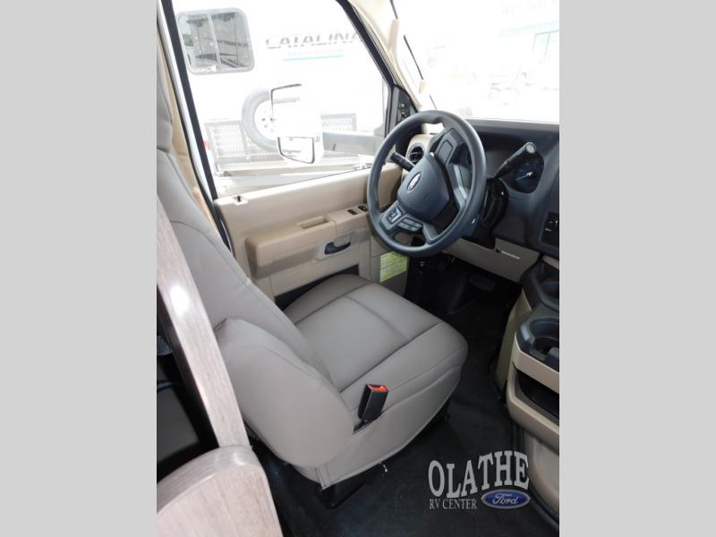 New 2025 Winnebago Minnie Winnie 22M Motor Home Class C at Olathe Ford ...