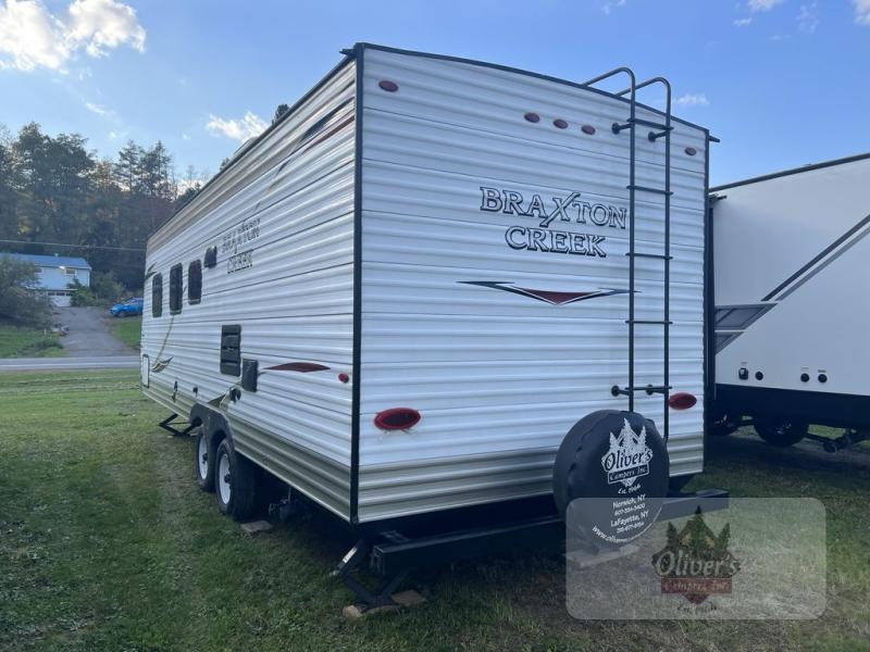 Used 2018 Braxton Creek 26BH Travel Trailer at Oliver's Campers ...