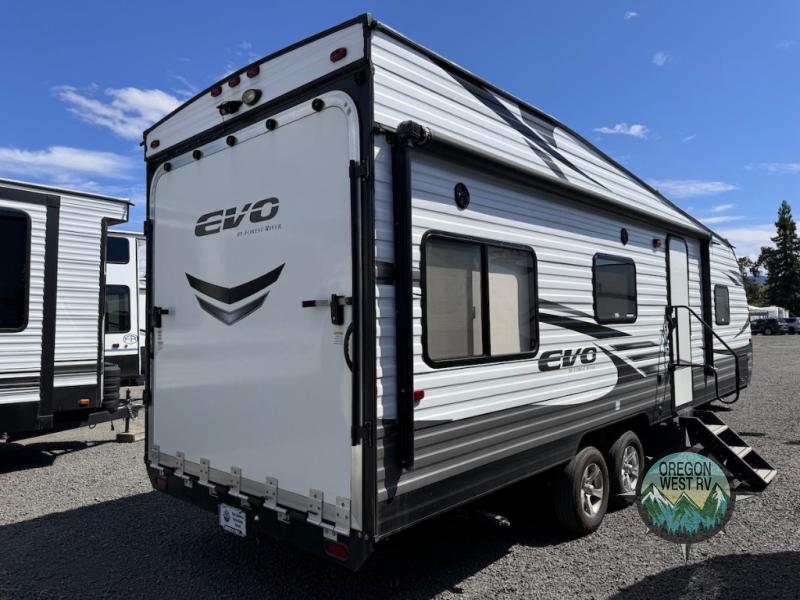 Used 2020 Forest River RV EVO Lite 2510RTX Toy Hauler Travel Trailer at ...