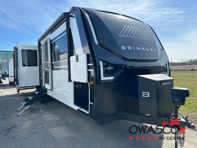 New 2024 Brinkley Model Z Air 295 Travel Trailer at Owasco RV Centre | Clarington, ON | #RN9057