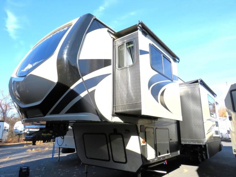 Used 2020 Keystone RV Montana 381TH Fifth Wheel at Pete's RV Center ...
