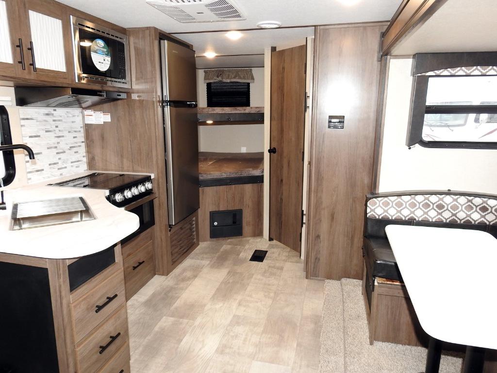 24' Ultra-Lite Travel Trailer