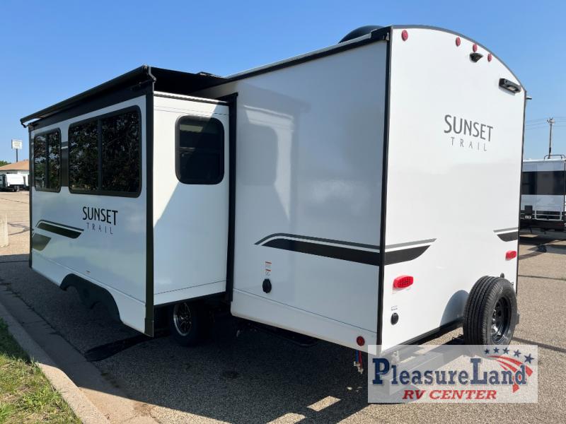 New 2025 CrossRoads RV Sunset Trail 253RB Travel Trailer at ...