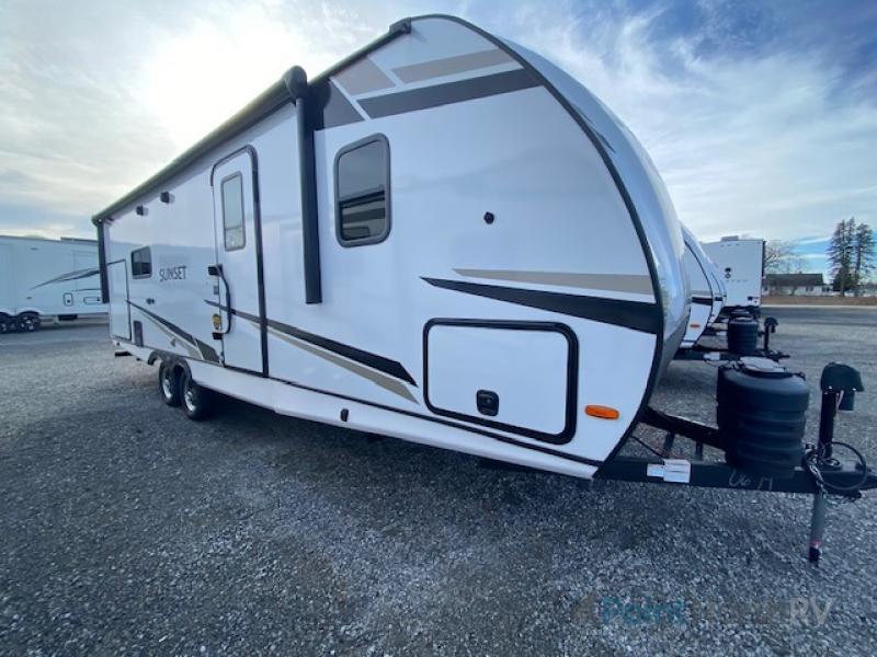 New 2024 CrossRoads RV Sunset Trail 253RB Travel Trailer at Point North ...