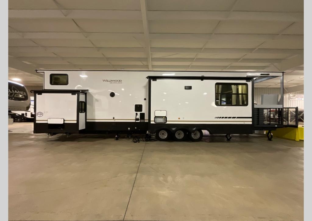 New 2025 Forest River RV Wildwood Grand Lodge 42VERANDA Destination ...