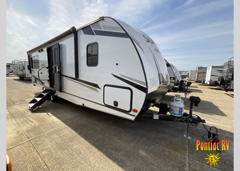 Used 2022 CrossRoads RV Sunset Trail SS268RL Travel Trailer at Pontiac ...