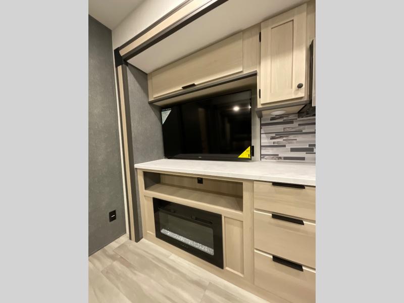 New 2025 Forest River RV Cardinal 35FUN Fifth Wheel at Pontiac RV ...