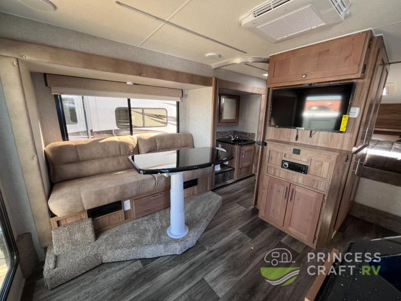 New 2024 Host Industries Host Campers Mammoth 11.5 Truck Camper at ...