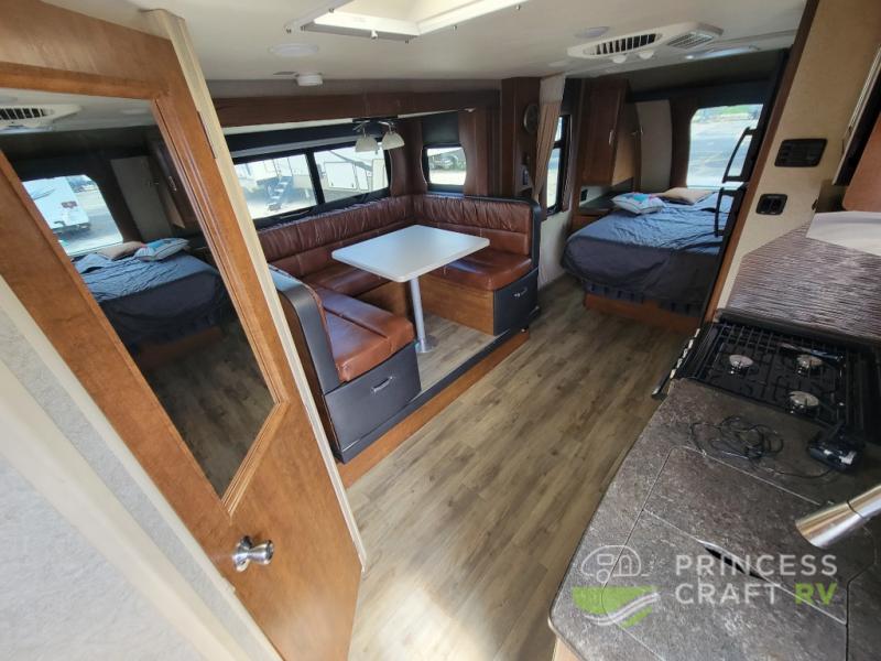 Used 2019 Lance Lance Travel Trailers 1995 Travel Trailer at Princess ...