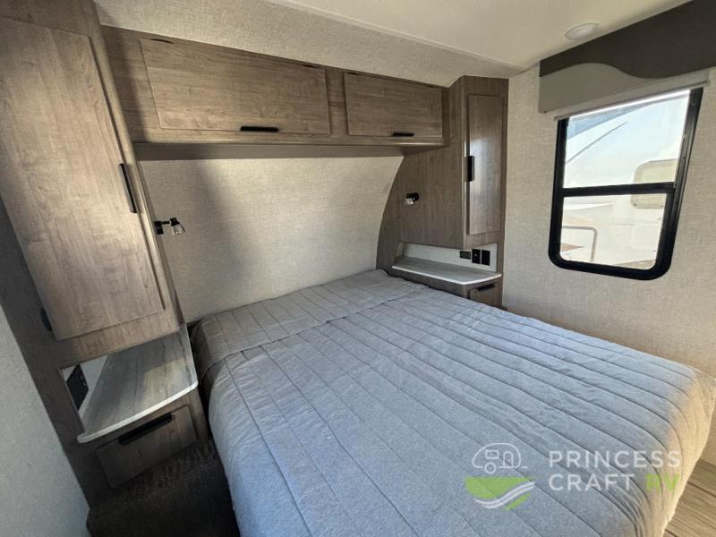 New 2025 Lance Squire SQ26 Travel Trailer at Princess Craft RV | Round ...