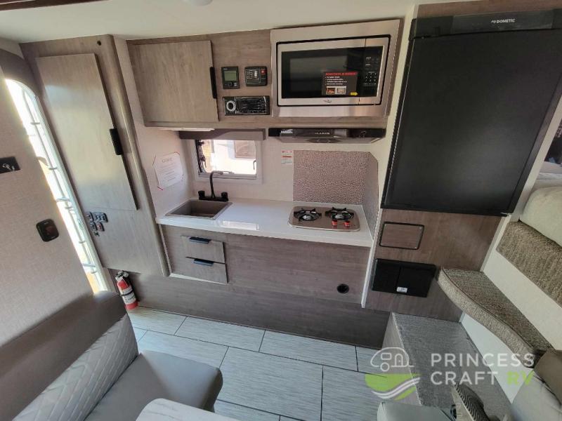 New 2024 Lance Lance Truck Campers 825 Truck Camper at Princess Craft ...