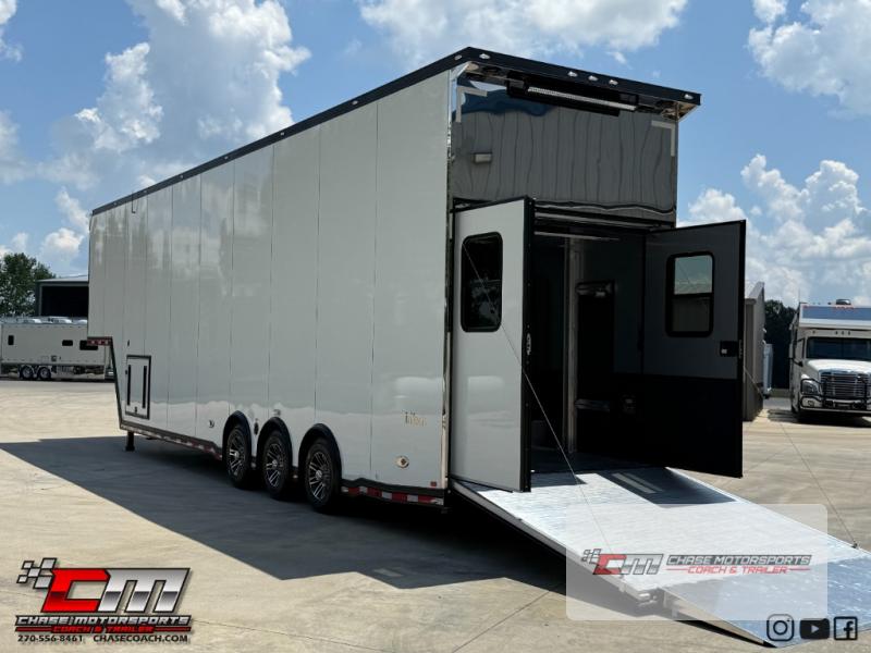 Used 2023 inTech RV 40' Aluminum Stacker Trailer Toy Hauler Fifth Wheel ...