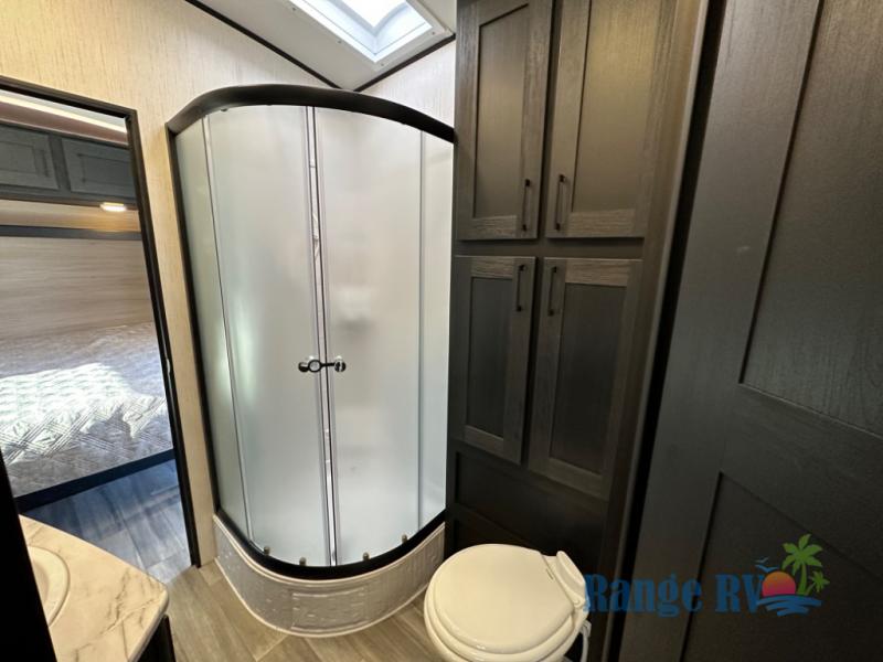 New 2023 Cruiser Stryker 2916 Toy Hauler Travel Trailer at Range RV ...