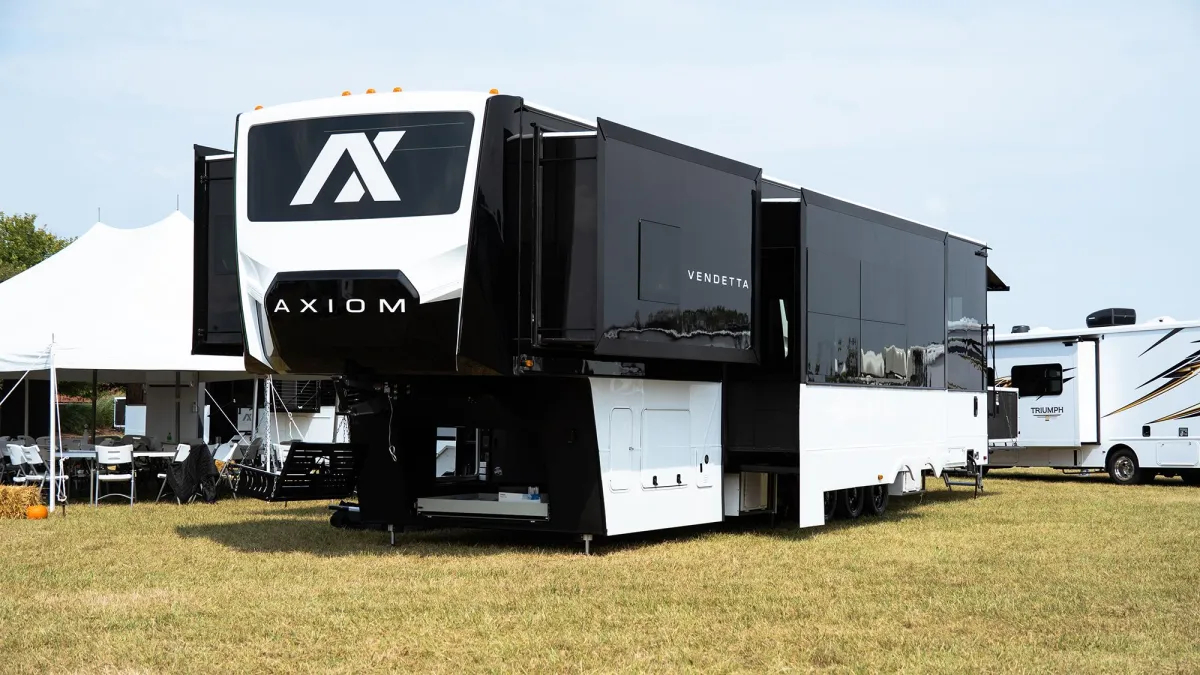 Axiom RV Vendetta 4250: The Best New RV Model for 2026 - Recreation USA