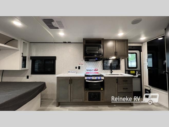 New 2025 Starcraft Autumn Ridge 20FBS Travel Trailer at Reineke RV ...